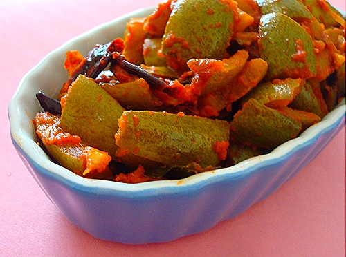 Rina's Recipes: Potals Tomato Curry / Tamatar wale Parval